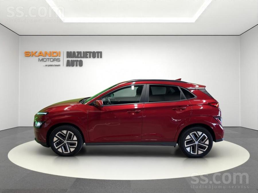 Sarkans Hyundai Kona 2022 Rīga, ar dzinēja tilpumu 0.00 L un nobraukumu 24 tūkst. km par 21990 €, foto 4 vietnē AUTOMOTO.COM.LV