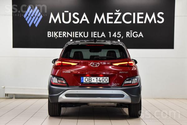 Hyundai Kona 2022 Rīga vietnē Sarkans Hyundai Kona 2022 Rīga, ar dzinēja tilpumu 1.60 L un nobraukumu 37 tūkst. km par 20990 €, foto 8 vietnē AUTOMOTO.COM.LV