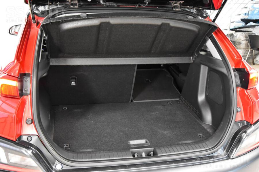 Red Hyundai Kona 2022 in Riga, with an engine capacity of 1.60 L and mileage of 37 thousand km for 20990 €, photo 20 on AUTOMOTO.COM.LV