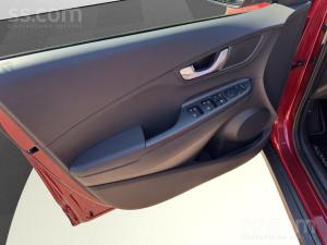Sarkans Hyundai Kona 2023 Rīga, ar dzinēja tilpumu 0.00 L un nobraukumu 21 tūkst. km par 23990 €, foto 13 vietnē AUTOMOTO.COM.LV