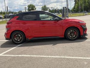 Sarkans Hyundai Kona 2024 Viļņa, ar dzinēja tilpumu 2.00 L un nobraukumu 22 tūkst. km par 30000 €, foto 7 vietnē AUTOMOTO.COM.LV