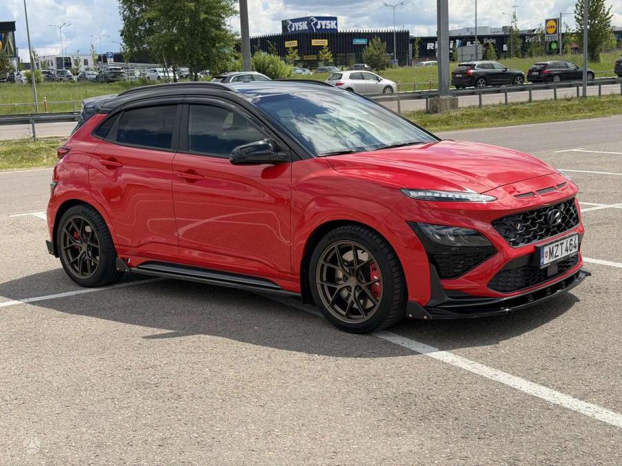 Sarkans Hyundai Kona 2024 Viļņa, ar dzinēja tilpumu 2.00 L un nobraukumu 22 tūkst. km par 30000 €, foto 8 vietnē AUTOMOTO.COM.LV