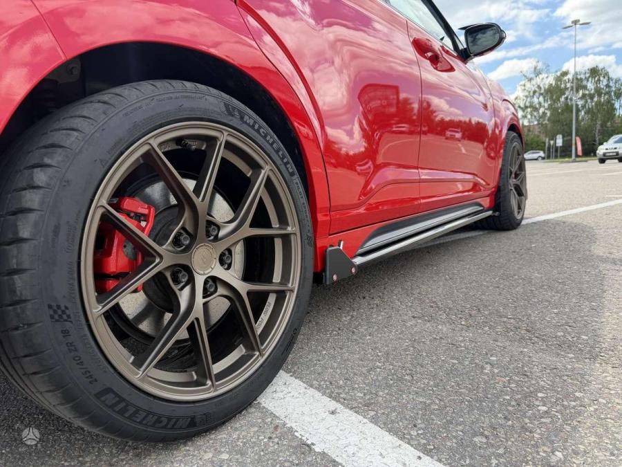 Sarkans Hyundai Kona 2024 Viļņa, ar dzinēja tilpumu 2.00 L un nobraukumu 22 tūkst. km par 30000 €, foto 11 vietnē AUTOMOTO.COM.LV