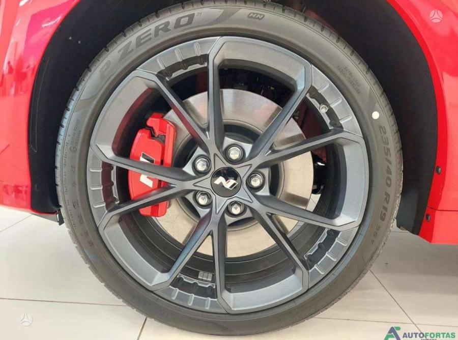 Sarkans Hyundai Kona 2024 Viļņa, ar dzinēja tilpumu 2.00 L un nobraukumu 22 tūkst. km par 30000 €, foto 15 vietnē AUTOMOTO.COM.LV