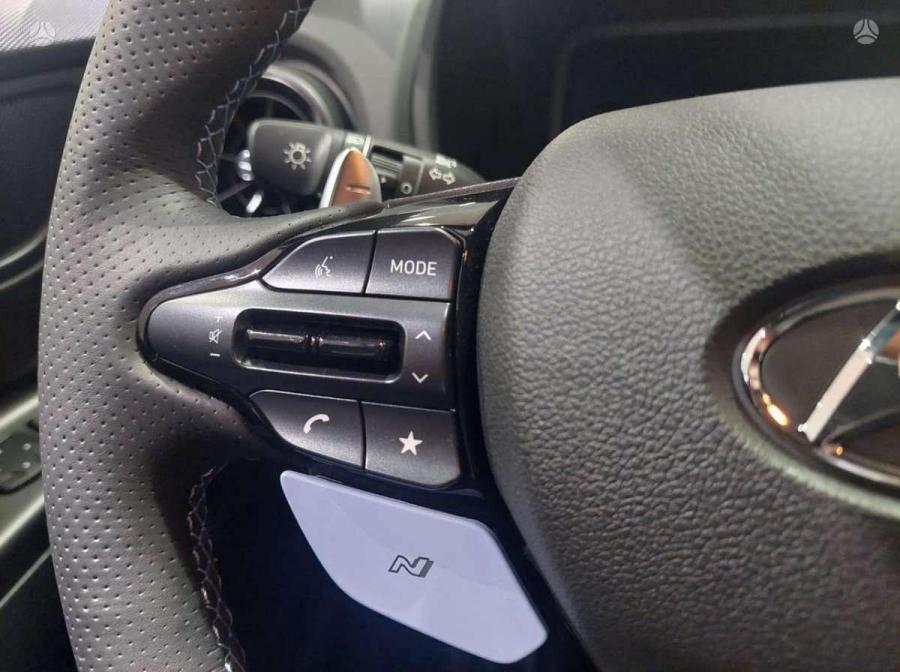 Sarkans Hyundai Kona 2024 Viļņa, ar dzinēja tilpumu 2.00 L un nobraukumu 22 tūkst. km par 30000 €, foto 27 vietnē AUTOMOTO.COM.LV