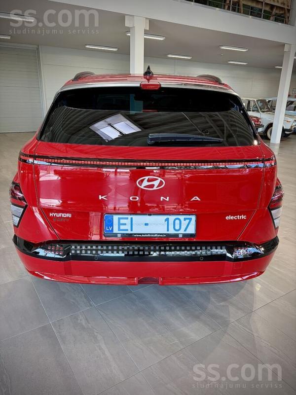 Sarkans Hyundai Kona 2024 Dobele, ar dzinēja tilpumu 1.60 L un nobraukumu 23 tūkst. km par 25950 €, foto 5 vietnē AUTOMOTO.COM.LV