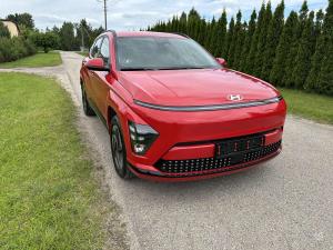 Sarkans Hyundai Kona 2025 Kauņa, ar dzinēja tilpumu 0.00 L un nobraukumu 750 tūkst. km par 31000 €, foto 3 vietnē AUTOMOTO.COM.LV