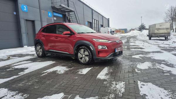 Sarkans Hyundai Kona 2020 Klaipėda, ar dzinēja tilpumu 0.00 L un nobraukumu 278 tūkst. km par 10950 €, foto 2 vietnē AUTOMOTO.COM.LV