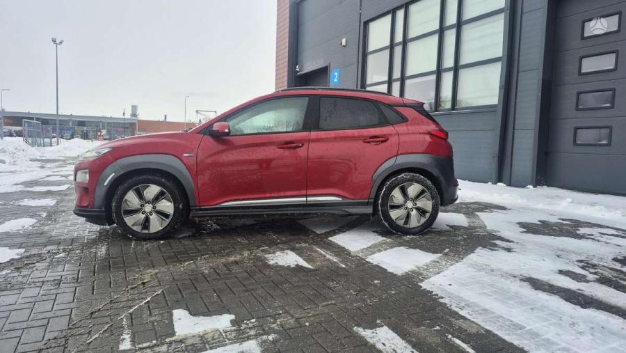 Sarkans Hyundai Kona 2020 Klaipėda, ar dzinēja tilpumu 0.00 L un nobraukumu 278 tūkst. km par 10950 €, foto 4 vietnē AUTOMOTO.COM.LV