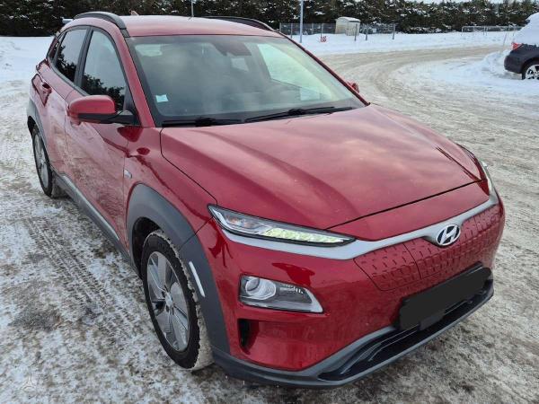 Red Hyundai Kona 2020 in Klaipeda, with an engine capacity of 0.00 L and mileage of 278 thousand km for 9999 €, photo 5 on AUTOMOTO.COM.LV