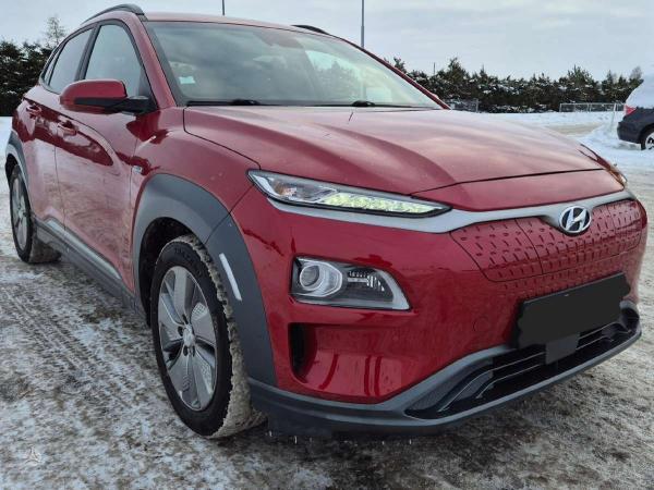 Red Hyundai Kona 2020 in Silute, with an engine capacity of 0.00 L and mileage of 278 thousand km for 9250 €, photo 1 on AUTOMOTO.COM.LV