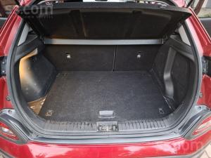 Red Hyundai Kona 2020 in Riga, with an engine capacity of 1.60 L and mileage of 146 thousand km for 16500 €, photo 17 on AUTOMOTO.COM.LV