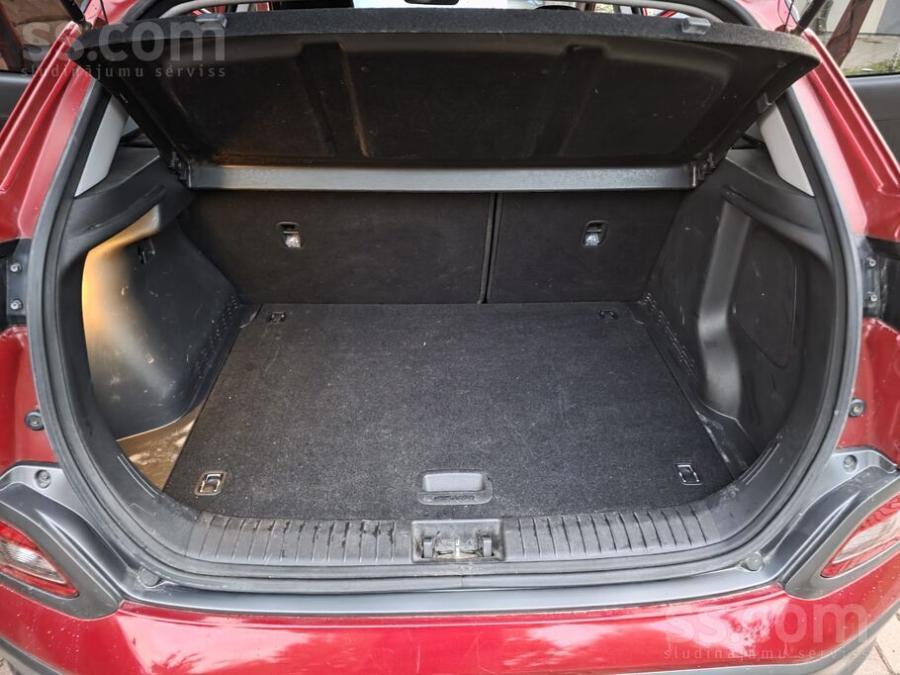 Red Hyundai Kona 2020 in Riga, with an engine capacity of 1.60 L and mileage of 146 thousand km for 16500 €, photo 17 on AUTOMOTO.COM.LV