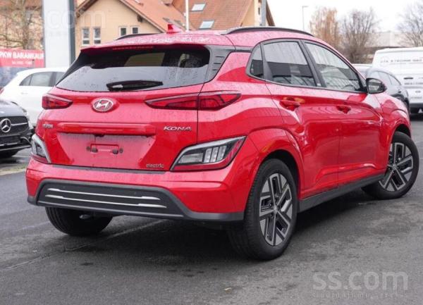 Sarkans Hyundai Kona 2021 Rīga, ar dzinēja tilpumu 0.00 L un nobraukumu 32 tūkst. km par 15300 €, foto 2 vietnē AUTOMOTO.COM.LV