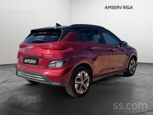 Sarkans Hyundai Kona 2023 Rīga, ar dzinēja tilpumu 1.00 L un nobraukumu 64 tūkst. km par 22500 €, foto 3 vietnē AUTOMOTO.COM.LV