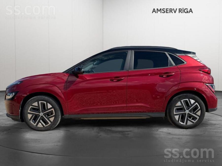 Sarkans Hyundai Kona 2023 Rīga, ar dzinēja tilpumu 1.00 L un nobraukumu 64 tūkst. km par 22500 €, foto 4 vietnē AUTOMOTO.COM.LV