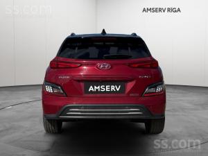Sarkans Hyundai Kona 2023 Rīga, ar dzinēja tilpumu 1.00 L un nobraukumu 64 tūkst. km par 22500 €, foto 5 vietnē AUTOMOTO.COM.LV