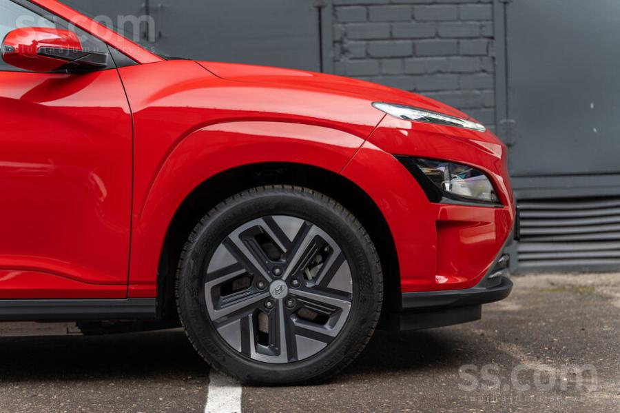 Balts Hyundai Kona 2022 Rīga, ar dzinēja tilpumu 0.00 L un nobraukumu 8 tūkst. km par 23900 €, foto 7 vietnē AUTOMOTO.COM.LV