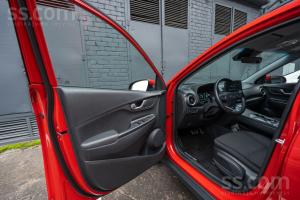 Balts Hyundai Kona 2022 Rīga, ar dzinēja tilpumu 0.00 L un nobraukumu 8 tūkst. km par 23900 €, foto 15 vietnē AUTOMOTO.COM.LV