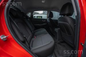 Balts Hyundai Kona 2022 Rīga, ar dzinēja tilpumu 0.00 L un nobraukumu 8 tūkst. km par 23900 €, foto 20 vietnē AUTOMOTO.COM.LV