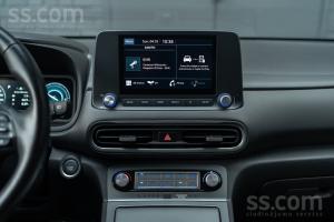 Balts Hyundai Kona 2022 Rīga, ar dzinēja tilpumu 0.00 L un nobraukumu 8 tūkst. km par 23900 €, foto 26 vietnē AUTOMOTO.COM.LV