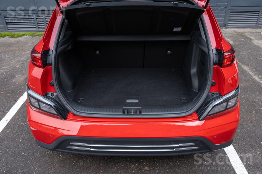 Balts Hyundai Kona 2022 Rīga, ar dzinēja tilpumu 0.00 L un nobraukumu 8 tūkst. km par 23900 €, foto 36 vietnē AUTOMOTO.COM.LV