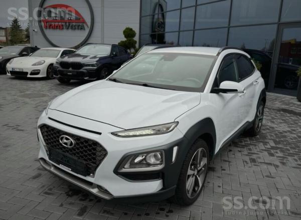 White Hyundai Kona 2018 in Telschi, with an engine capacity of 1.60 L and mileage of 102 thousand km for 10299 €, photo 3 on AUTOMOTO.COM.LV