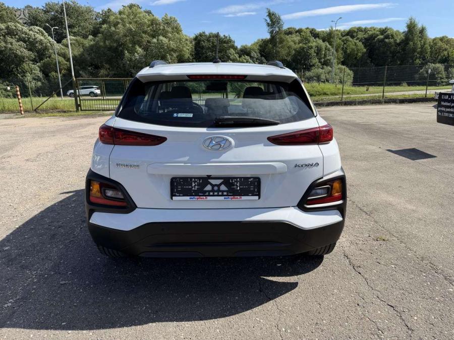Balts Hyundai Kona 2018 Tauragė, ar dzinēja tilpumu 1.60 L un nobraukumu 157 tūkst. km par 8200 €, foto 8 vietnē AUTOMOTO.COM.LV