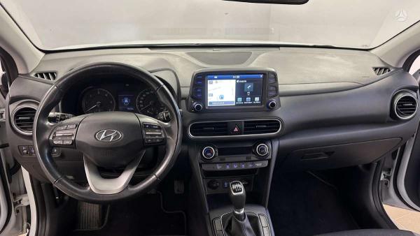 White Hyundai Kona 2020 in Marijampole, with an engine capacity of 1.60 L and mileage of 98 thousand km for 11850 €, photo 9 on AUTOMOTO.COM.LV