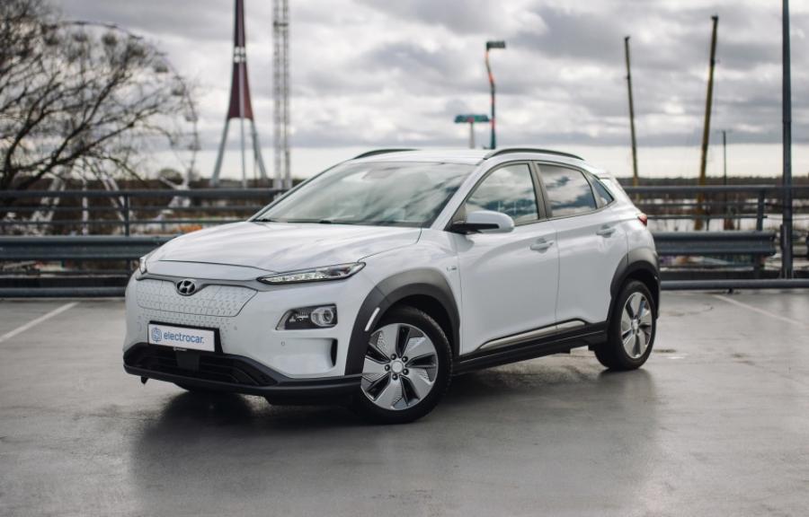 Белый Хендай Кона 2020 в Рига, объемом двигателя 0.00 л и пробегом 72 тыс. км за 17900 €, фото 3 на AUTOMOTO.COM.LV