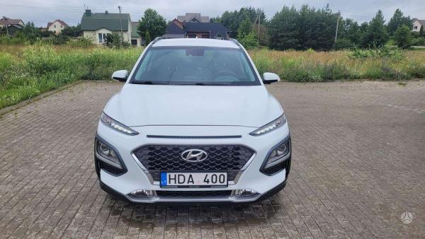 Balts Hyundai Kona 2020 Molėtai, ar dzinēja tilpumu 1.60 L un nobraukumu 83 tūkst. km par 10999 €, foto 3 vietnē AUTOMOTO.COM.LV