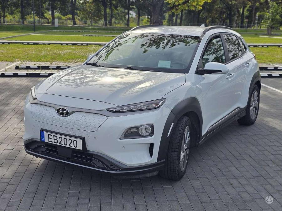 Balts Hyundai Kona 2020 Kauņa, ar dzinēja tilpumu 0.00 L un nobraukumu 68 tūkst. km par 15100 €, foto 4 vietnē AUTOMOTO.COM.LV