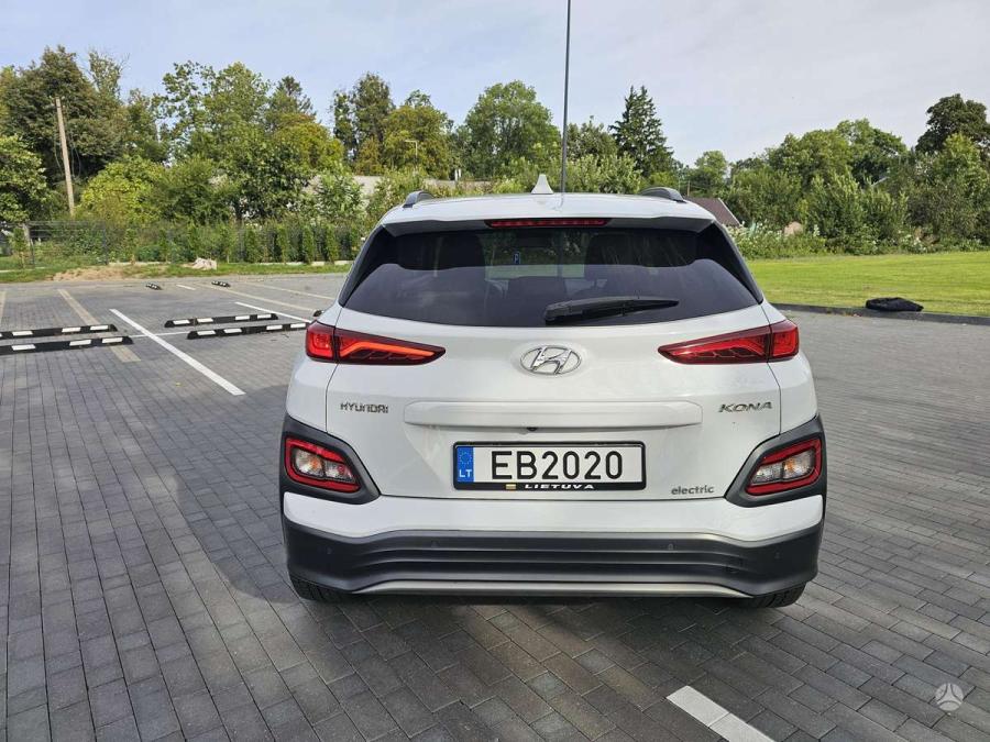 Balts Hyundai Kona 2020 Kauņa, ar dzinēja tilpumu 0.00 L un nobraukumu 68 tūkst. km par 15100 €, foto 12 vietnē AUTOMOTO.COM.LV