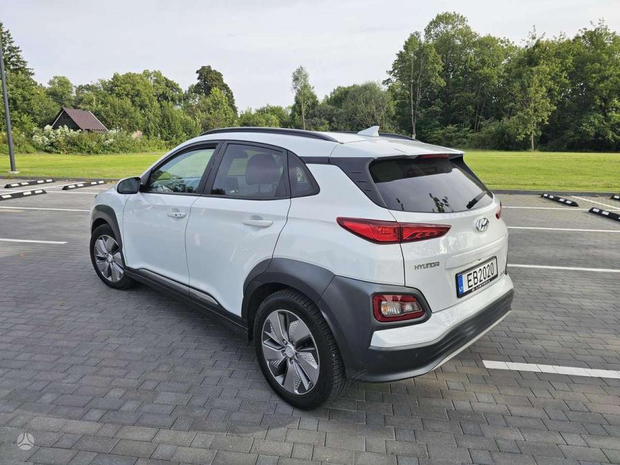 Balts Hyundai Kona 2020 Kauņa, ar dzinēja tilpumu 0.00 L un nobraukumu 68 tūkst. km par 15100 €, foto 13 vietnē AUTOMOTO.COM.LV