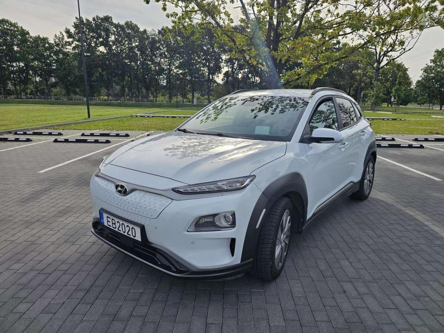 Balts Hyundai Kona 2020 Kauņa, ar dzinēja tilpumu 0.00 L un nobraukumu 68 tūkst. km par 15100 €, foto 15 vietnē AUTOMOTO.COM.LV