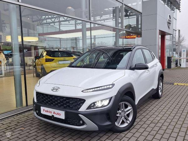 White Hyundai Kona 2021 in Vilnius, with an engine capacity of 1.00 L and mileage of 97 thousand km for 13500 €, photo 1 on AUTOMOTO.COM.LV