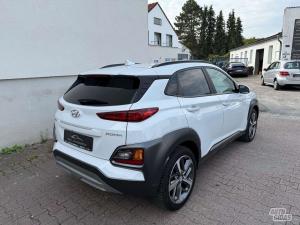 White Hyundai Kona 2021 in Kaunas, with an engine capacity of 1.60 L and mileage of 25 thousand km for 22191 €, photo 6 on AUTOMOTO.COM.LV