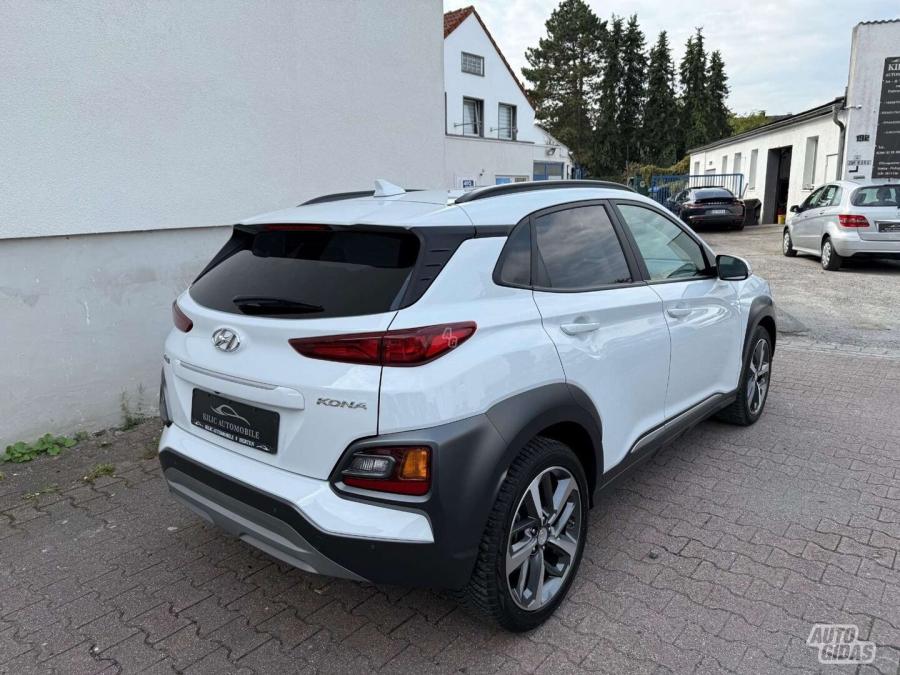 White Hyundai Kona 2021 in Kaunas, with an engine capacity of 1.60 L and mileage of 25 thousand km for 22191 €, photo 6 on AUTOMOTO.COM.LV
