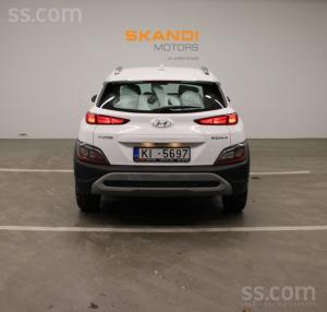 Balts Hyundai Kona 2021 Rīga, ar dzinēja tilpumu 1.00 L un nobraukumu 64 tūkst. km par 14990 €, foto 5 vietnē AUTOMOTO.COM.LV