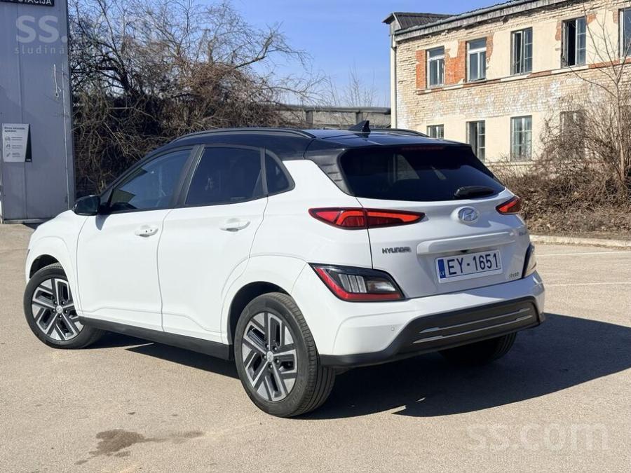 Balts Hyundai Kona 2021 Krāslava, ar dzinēja tilpumu 0.00 L un nobraukumu 119 tūkst. km par 18900 €, foto 5 vietnē AUTOMOTO.COM.LV