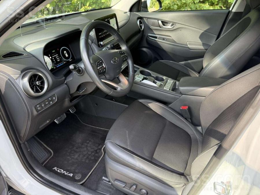Balts Hyundai Kona 2021 Krāslava, ar dzinēja tilpumu 0.00 L un nobraukumu 119 tūkst. km par 18900 €, foto 13 vietnē AUTOMOTO.COM.LV