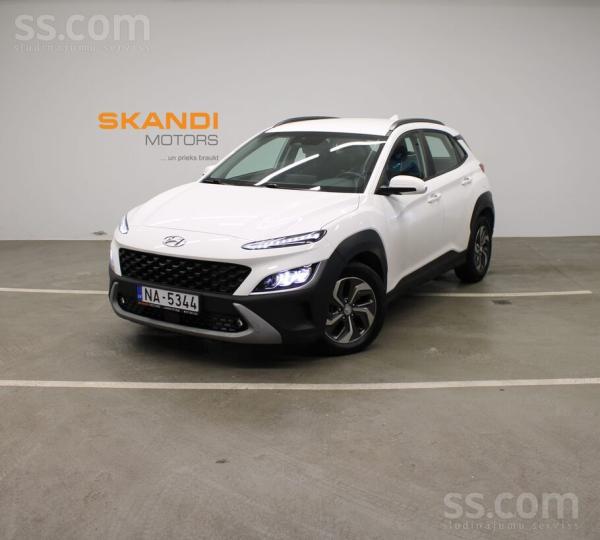 Balts Hyundai Kona 2021 Rīga, ar dzinēja tilpumu 1.60 L un nobraukumu 71 tūkst. km par 16490 €, foto 1 vietnē AUTOMOTO.COM.LV