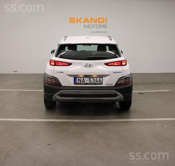 Balts Hyundai Kona 2021 Rīga, ar dzinēja tilpumu 1.60 L un nobraukumu 71 tūkst. km par 16490 €, foto 5 vietnē AUTOMOTO.COM.LV