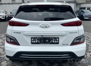 Balts Hyundai Kona 2021 Rīga, ar dzinēja tilpumu 0.00 L un nobraukumu 69 tūkst. km par 17800 €, foto 6 vietnē AUTOMOTO.COM.LV