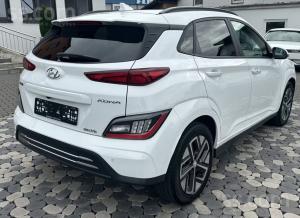 Balts Hyundai Kona 2021 Rīga, ar dzinēja tilpumu 0.00 L un nobraukumu 69 tūkst. km par 17800 €, foto 7 vietnē AUTOMOTO.COM.LV