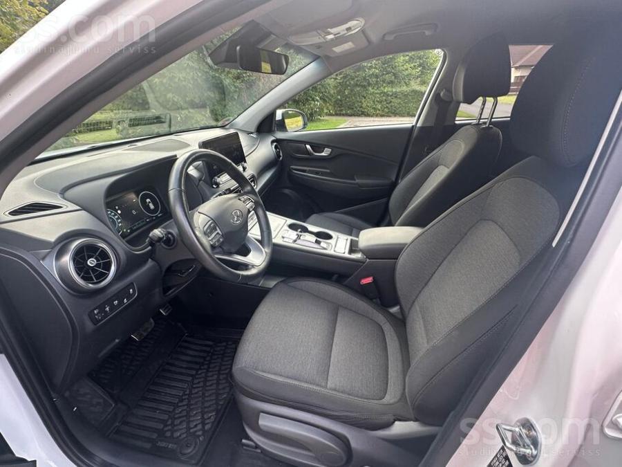 Balts Hyundai Kona 2021 Rīga, ar dzinēja tilpumu 0.00 L un nobraukumu 38 tūkst. km par 18550 €, foto 11 vietnē AUTOMOTO.COM.LV
