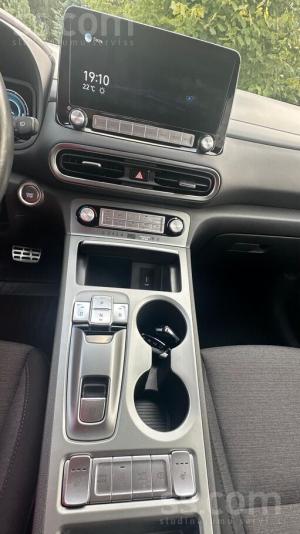Balts Hyundai Kona 2021 Rīga, ar dzinēja tilpumu 0.00 L un nobraukumu 38 tūkst. km par 18550 €, foto 15 vietnē AUTOMOTO.COM.LV