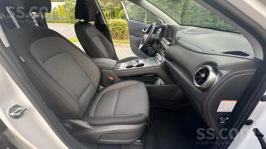 Balts Hyundai Kona 2021 Rīga, ar dzinēja tilpumu 0.00 L un nobraukumu 38 tūkst. km par 18550 €, foto 18 vietnē AUTOMOTO.COM.LV