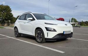 Белый Хендай Кона 2021 в Каунас, объемом двигателя 0.00 л и пробегом 93 тыс. км за 14450 €, фото  на AUTOMOTO.COM.LV