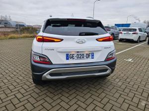 White Hyundai Kona 2022 in Taurage, with an engine capacity of 1.60 L and mileage of 41 thousand km for 15800 €, photo 9 on AUTOMOTO.COM.LV